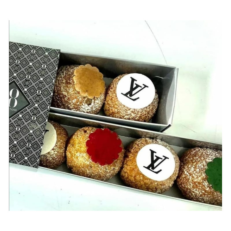 Personnalisez vos Choux a la crème et vos Pièces Montées